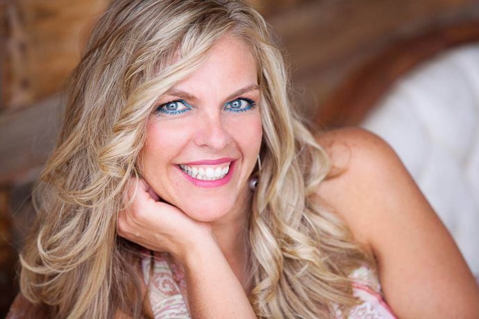 Unlocking your empowered self – Janet Larson – The Awakened Goddess